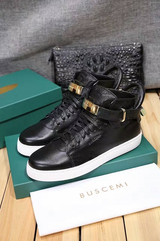 Tênis cano alto preto Buscemi - Grandes Grifes