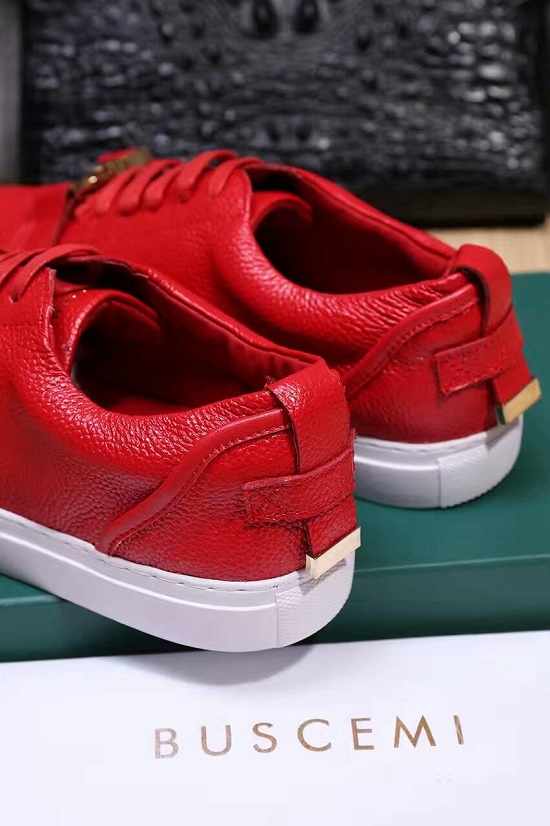 Tênis vermelho em couro Buscemi - Grandes Grifes