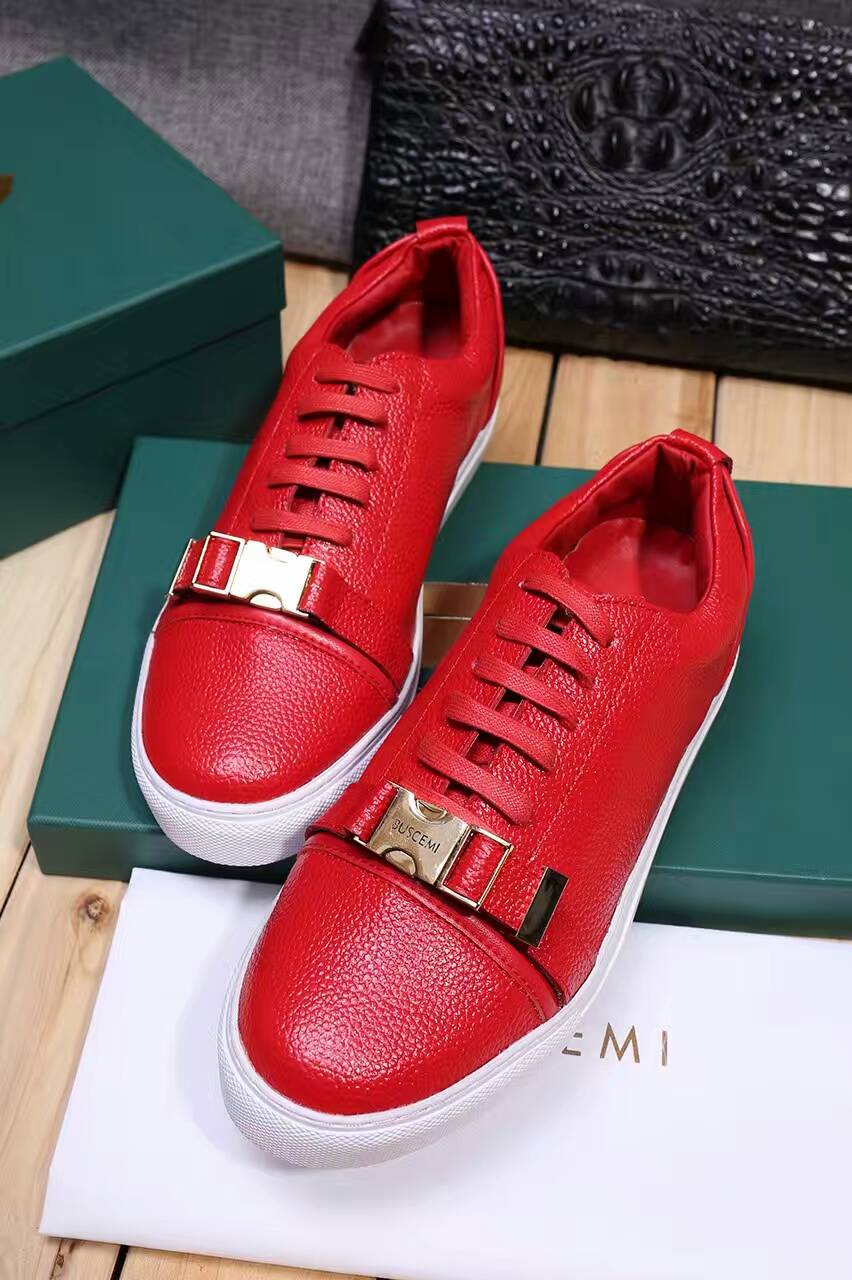 Tênis vermelho em couro Buscemi - Grandes Grifes